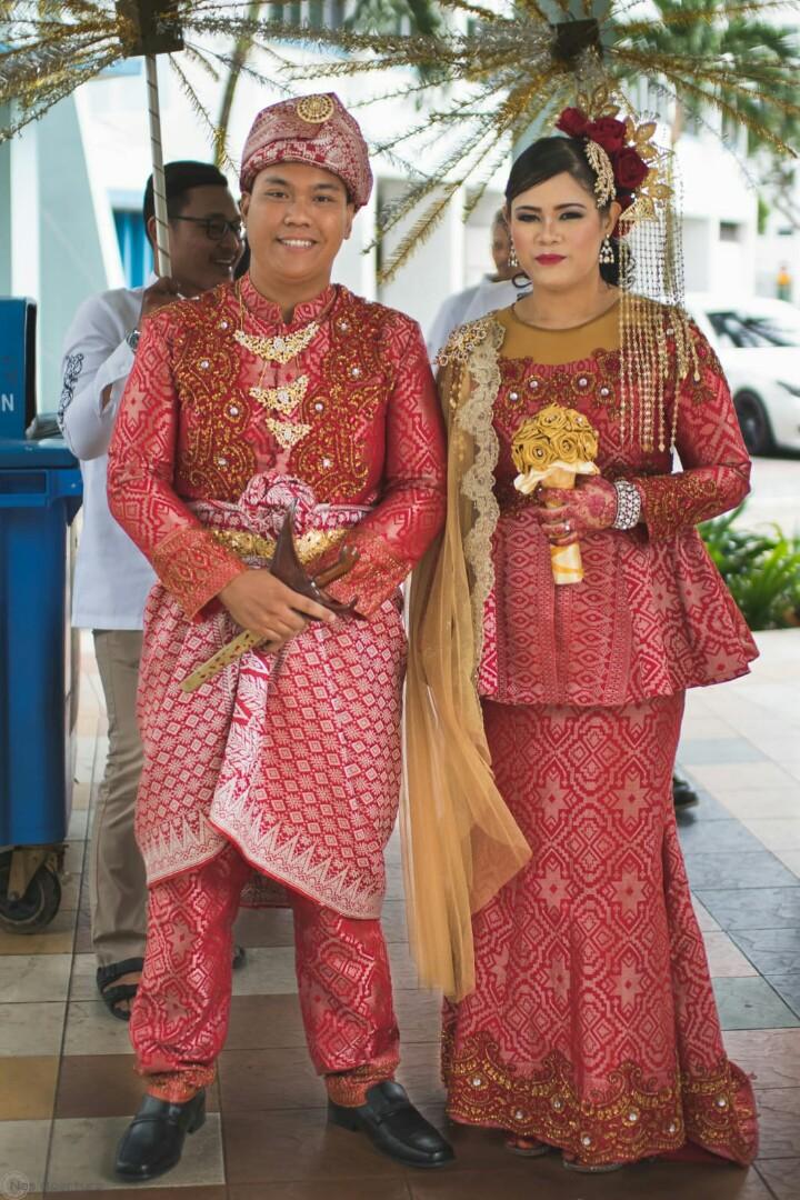 Bridal Malay Songket Outfits, Women's Fashion, Dresses & Sets ...