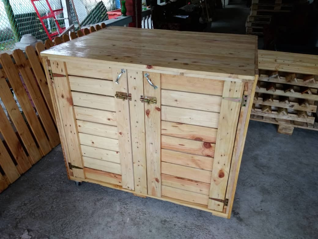 Cashier Table, Furniture & Home Living, Furniture, Tables & Sets on ...