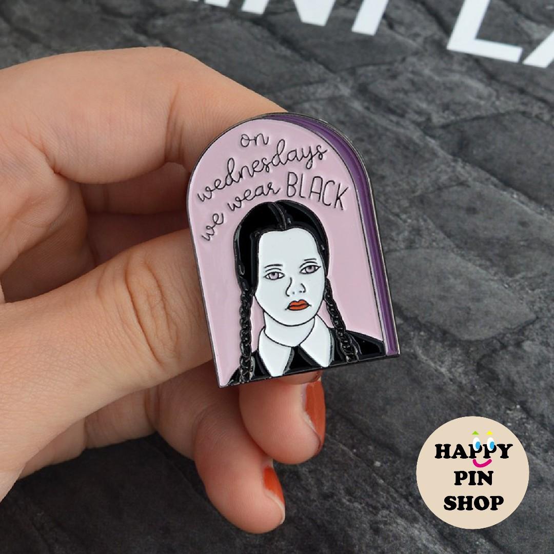Wednesday Addams, Addams Family Enamel Pin (Halloween), Hobbies & Toys ...