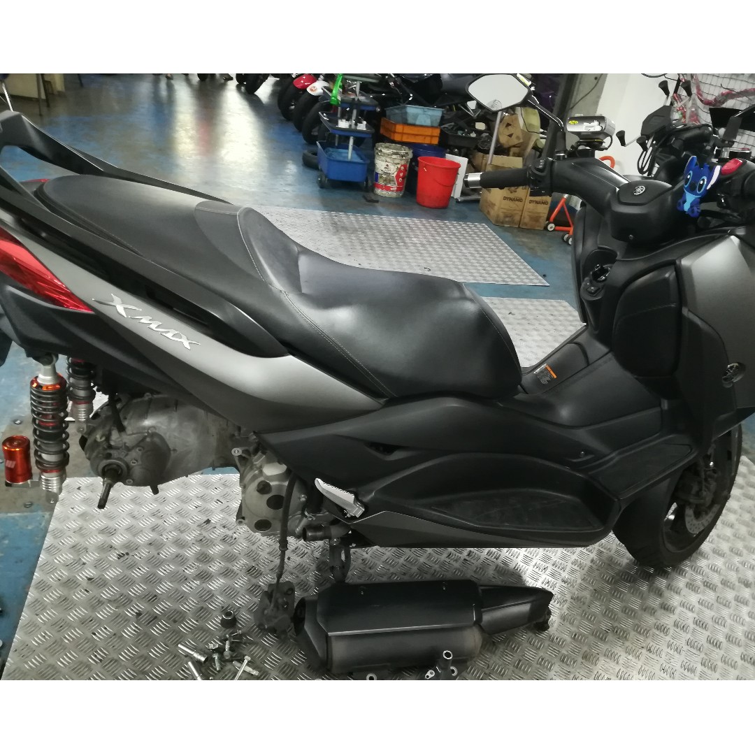 Xmax *Tyre Rosso Scooter 120/70-15 and 150/70-14 (include installation ...