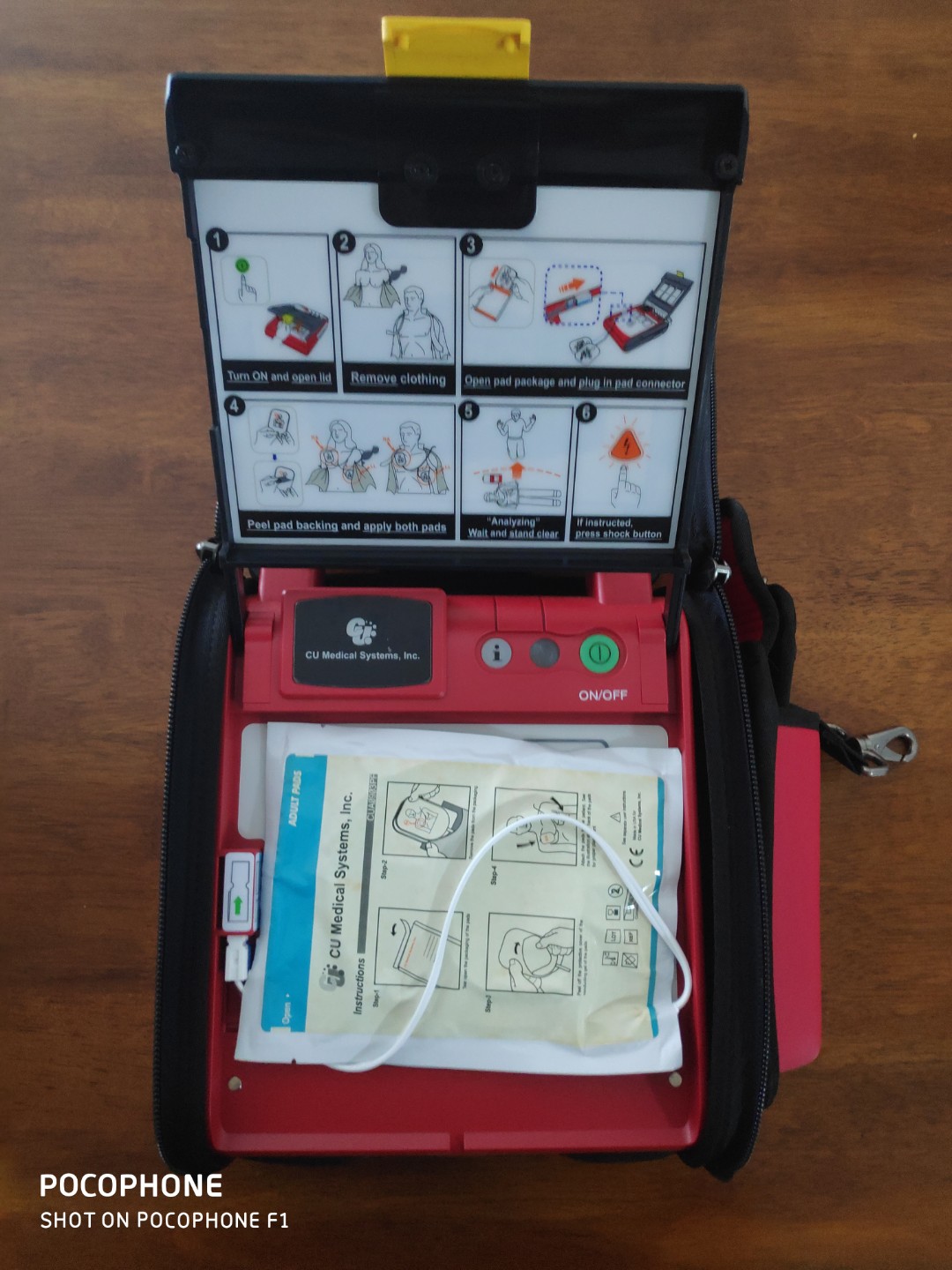 IPAD NF1200 AED (automated external defibrillator), Mobile Phones & Gadgets, Mobile & Gadget ...