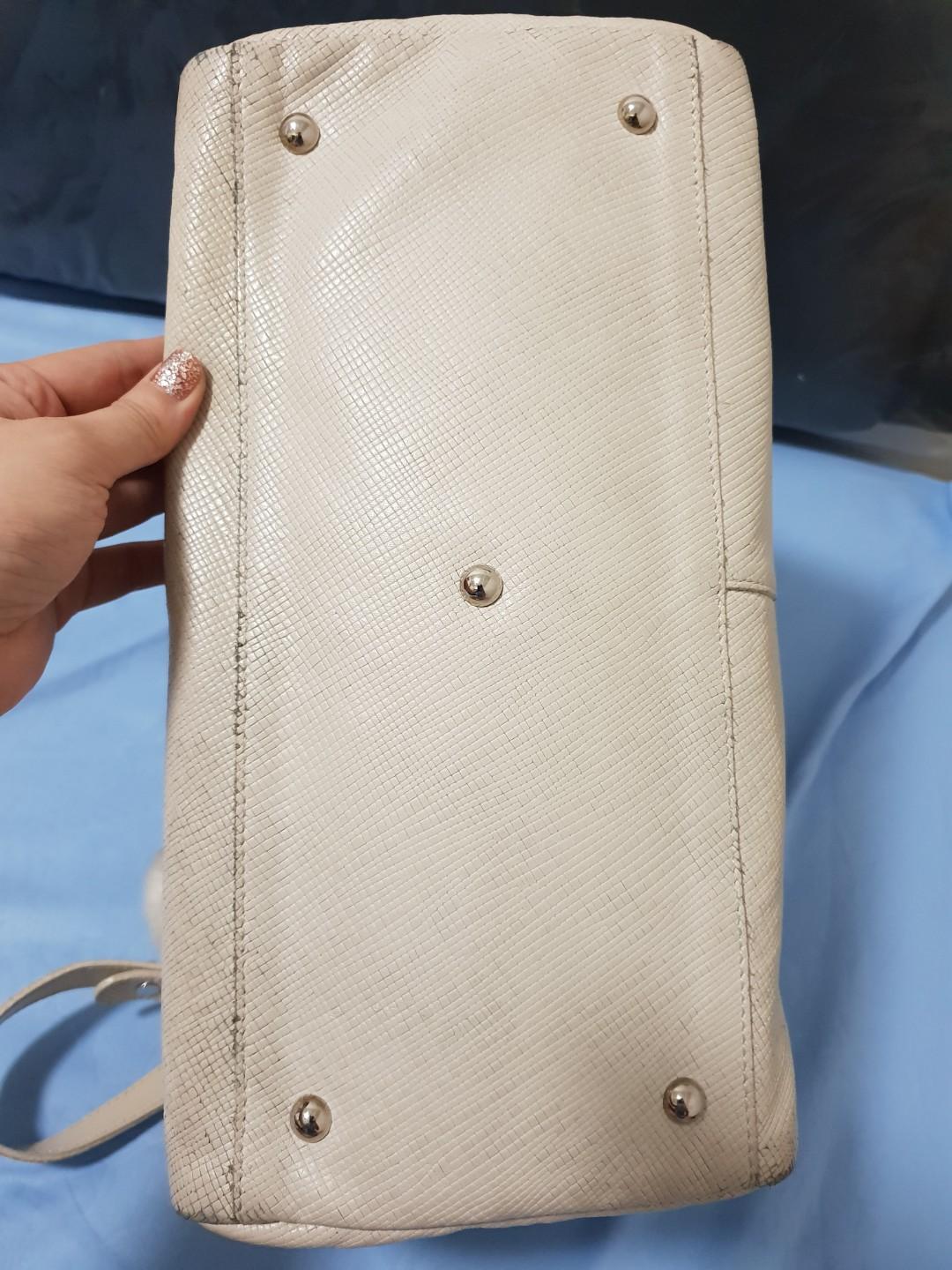 Longchamp Quadri Large Authentic, Fesyen Wanita, Tas & Dompet di Carousell