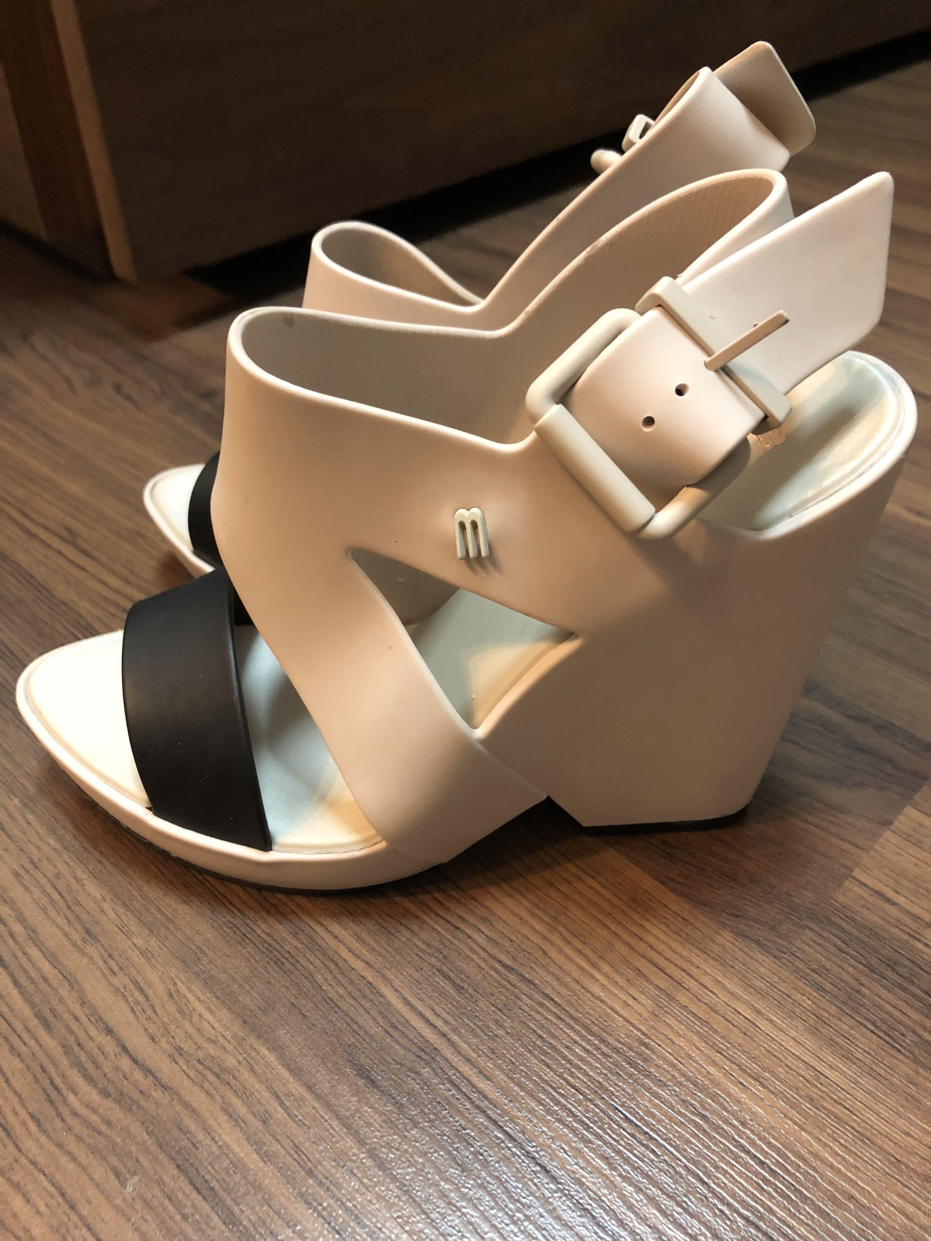 Melissa wedge (original), Women's Fashion, Footwear, Sandals on Carousell