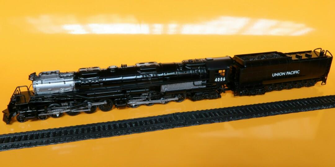 Revell 1/87 scale BIG BOY locomotive model kit, Hobbies & Toys, Toys ...