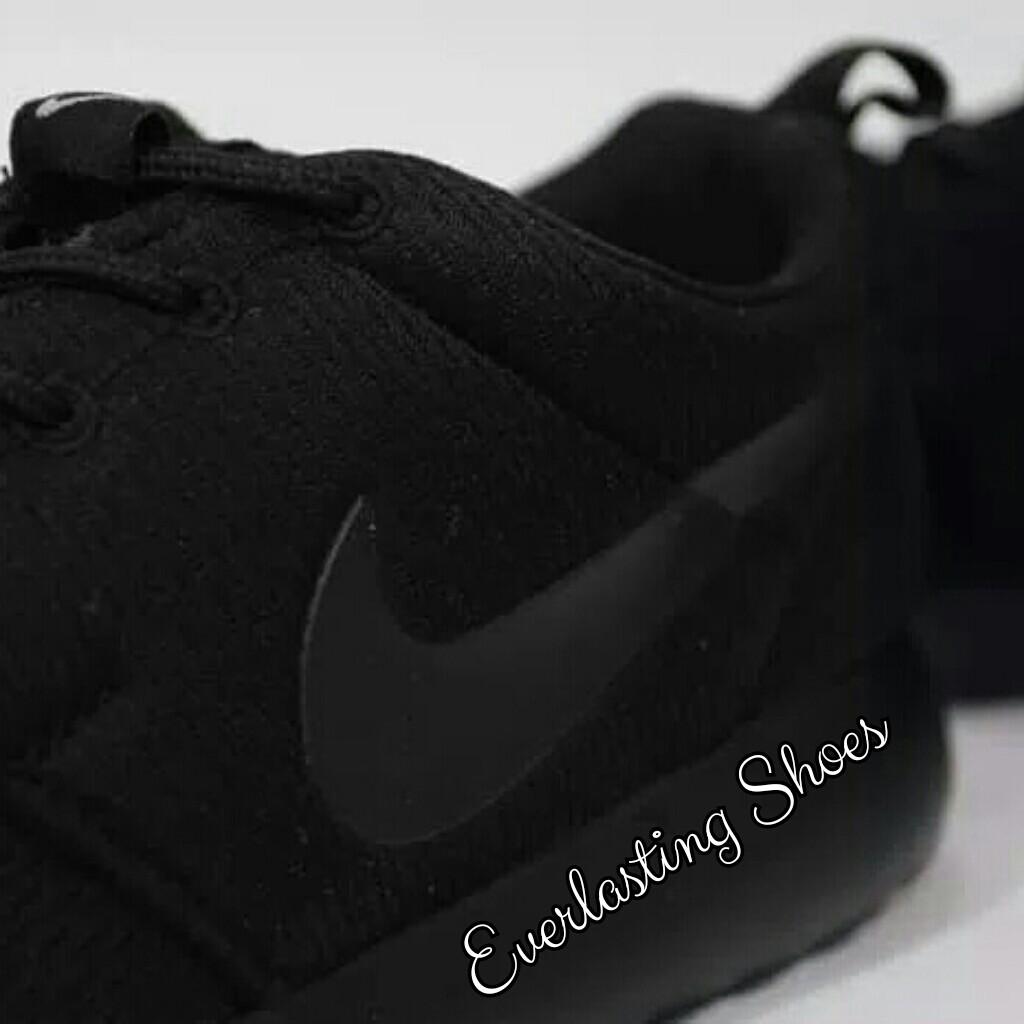Sepatu Nike Roshe Run Hitam Sneakers Sneaker Full Black Premium Quality ...