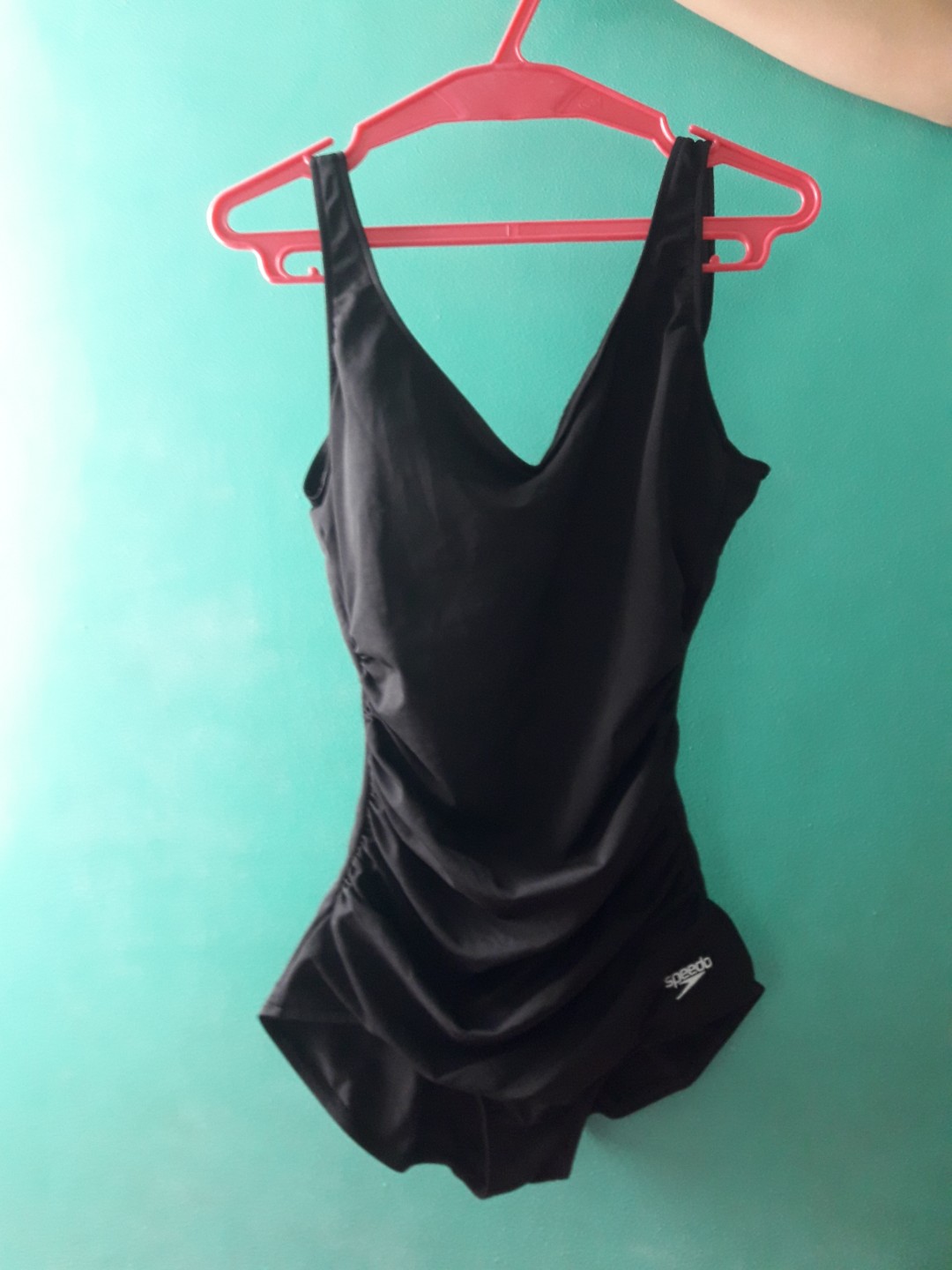 Swim suit Speedo, Women's Fashion, Swimwear, Rash guard on Carousell