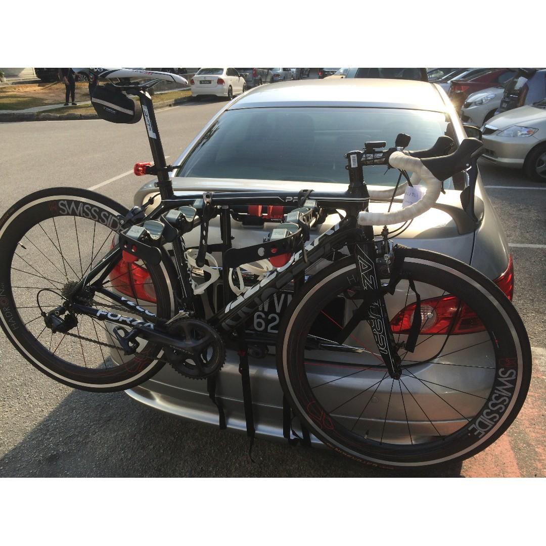 BNB bike car rack ,3 bikes, Sports Equipment, Bicycles & Parts ...