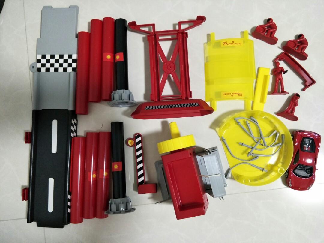 Shell Racing Garage, Hobbies & Toys, Toys & Games on Carousell