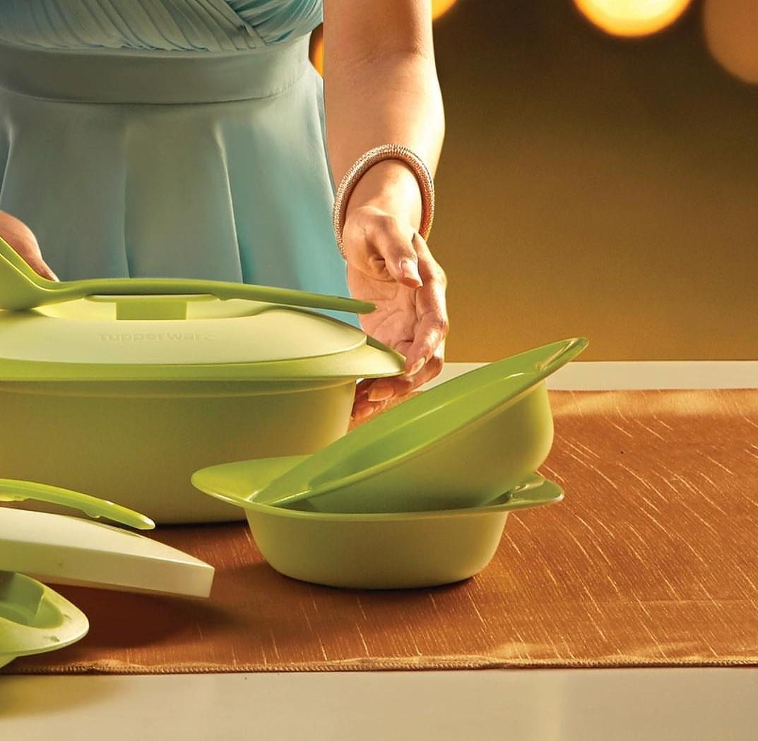 Tupperware Blossom Serving Set, Furniture & Home Living, Kitchenware ...