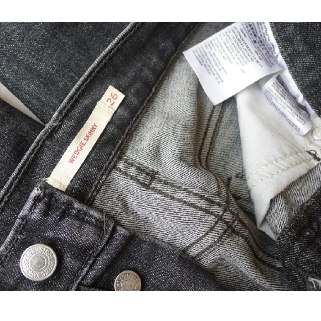 RARE! LEVI'S WEDGIE SKINNY JEANS- BLACK- FITS SIZE 25,26,27- NEVER SOLD ...
