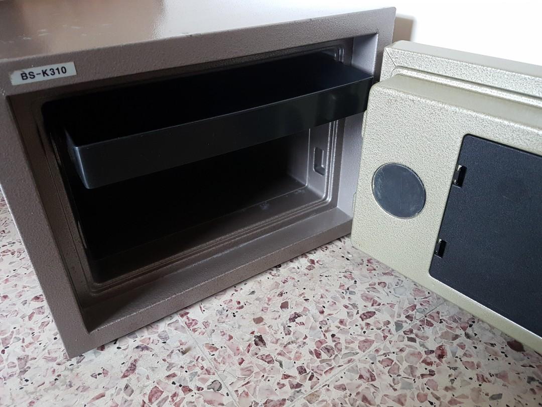 Taiyo Safe box, TV & Home Appliances, Kitchen Appliances, Other Kitchen ...