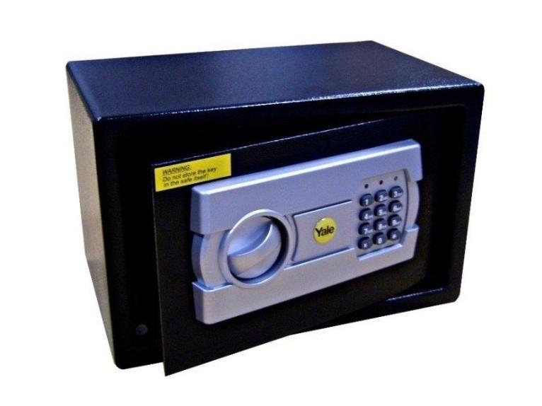 YALE Safe Box, Furniture & Home Living, Home Improvement & Organisation ...