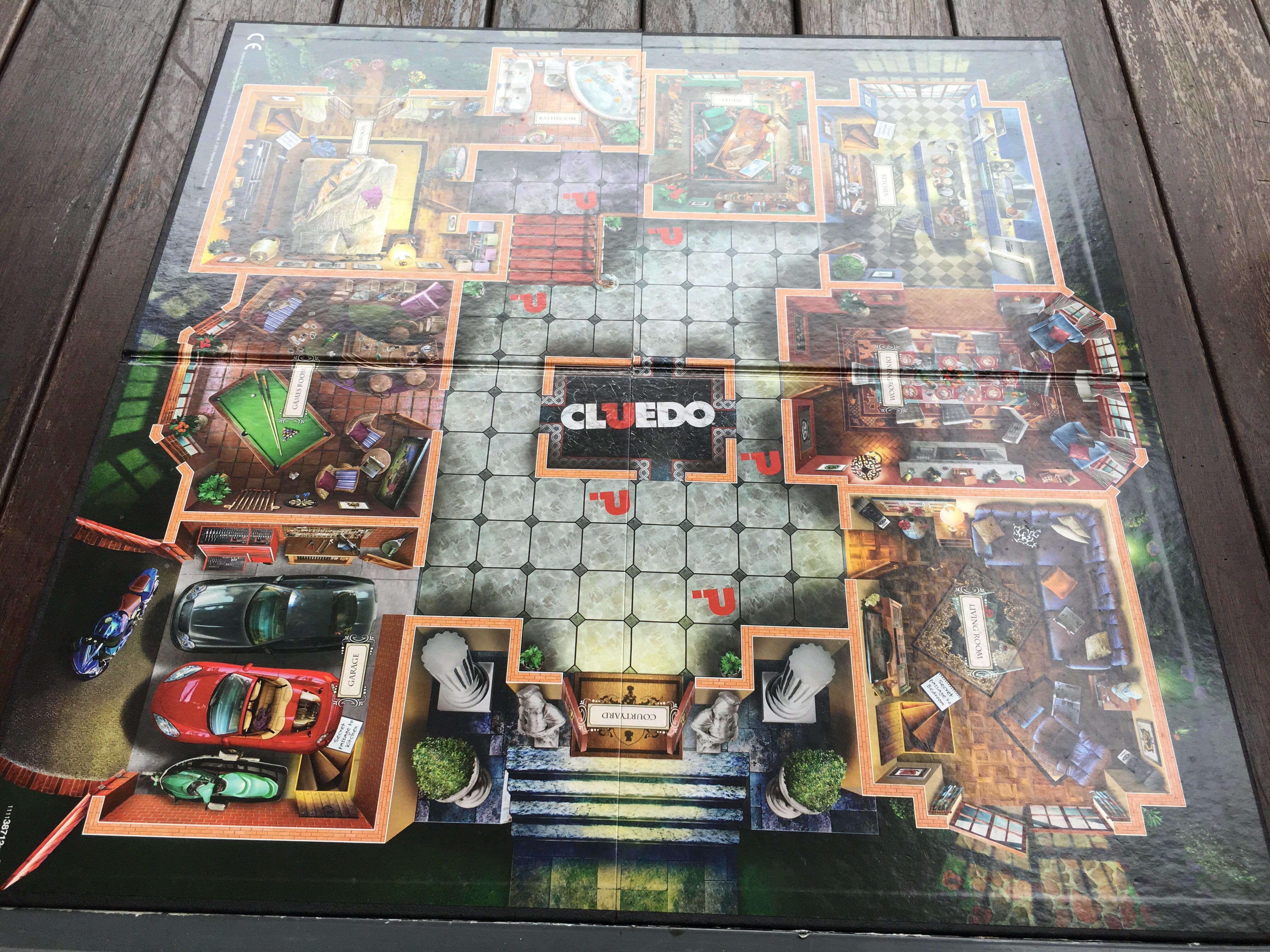 Cluedo (Hasbro), Hobbies & Toys, Toys & Games on Carousell