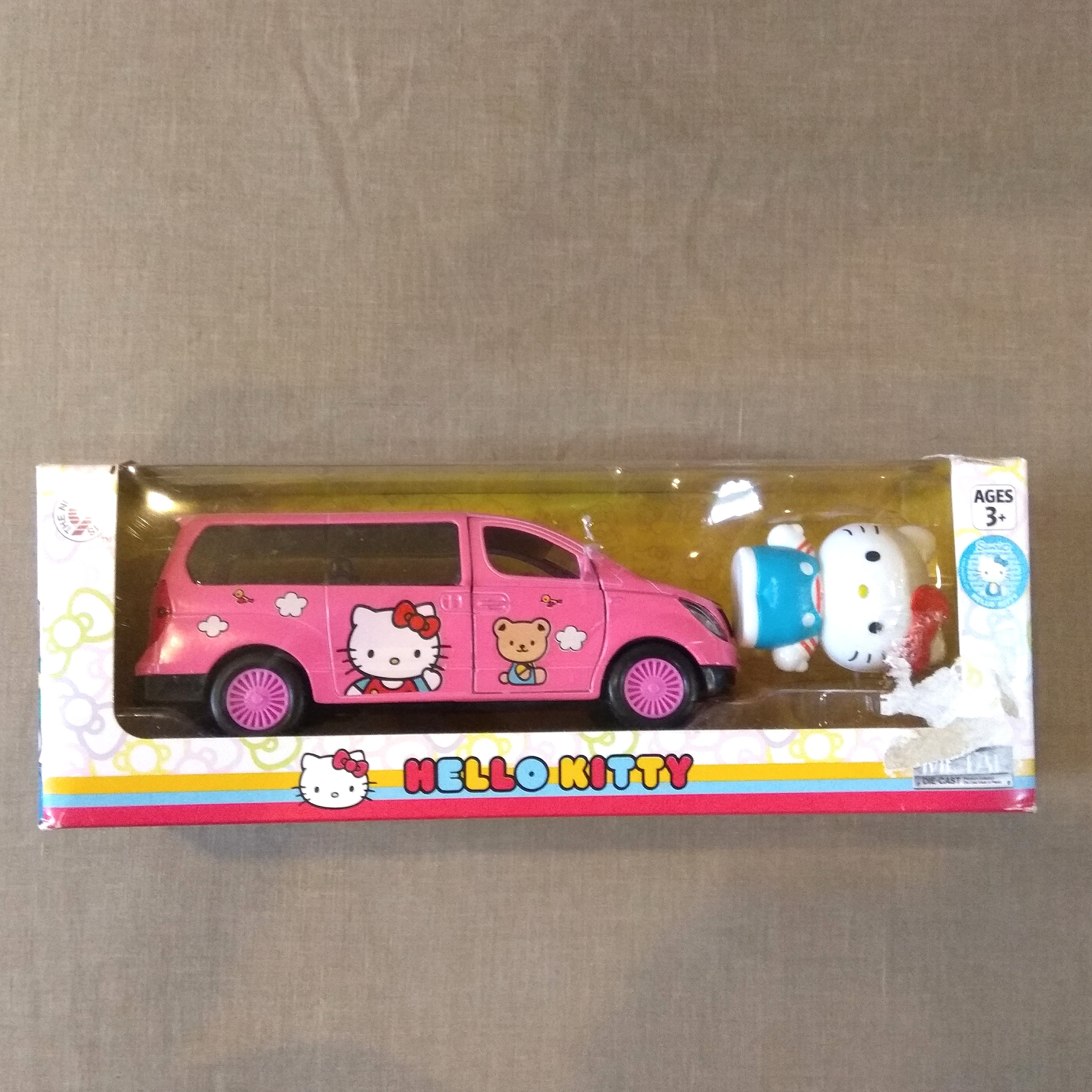Hello Kitty Van & Figure, Hobbies & Toys, Collectibles & Memorabilia ...