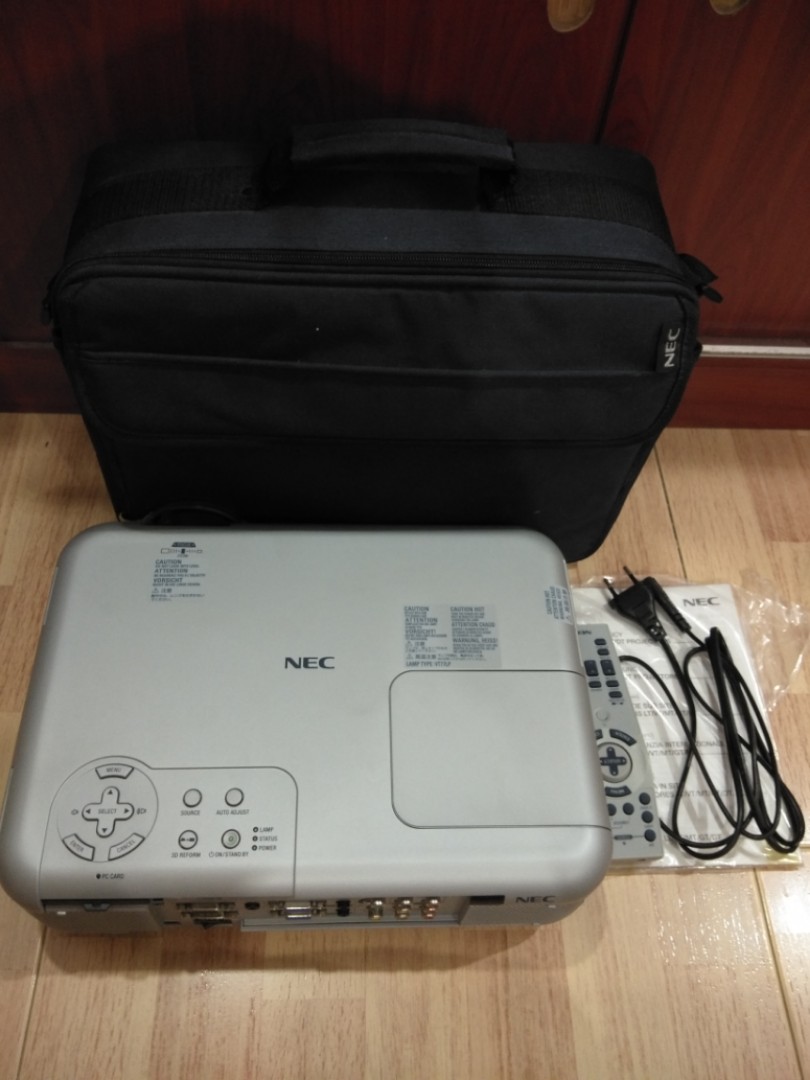 NEC VT770 Projector, TV & Home Appliances, TV & Entertainment ...