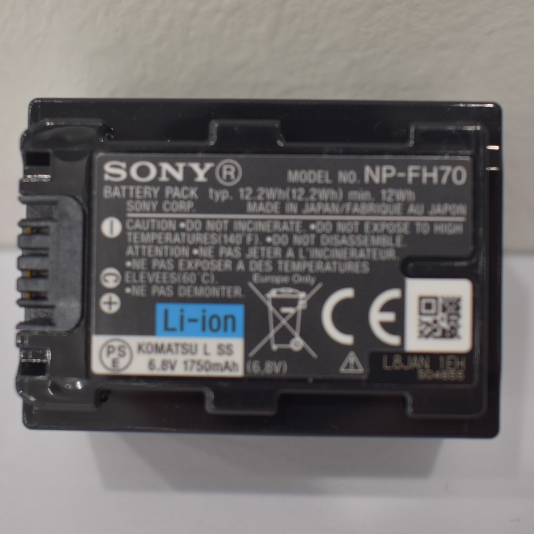 Sony NP-FH70 camera battery, Photography, Cameras on Carousell