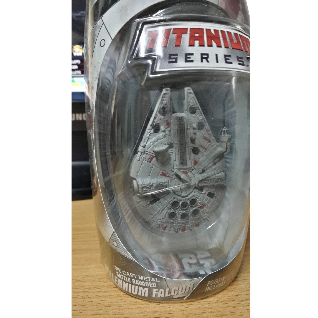 Titanium Die Cast Series - Battle Ravaged Millennium Falcon, Hobbies ...