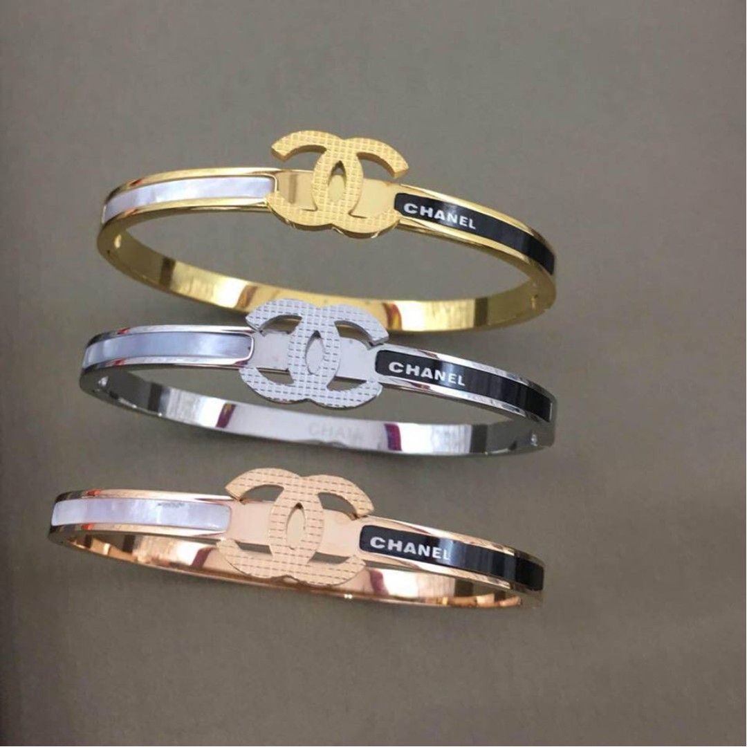CHANEL BANGLE, Women's Fashion, Jewelry & Organizers, Bracelets on ...