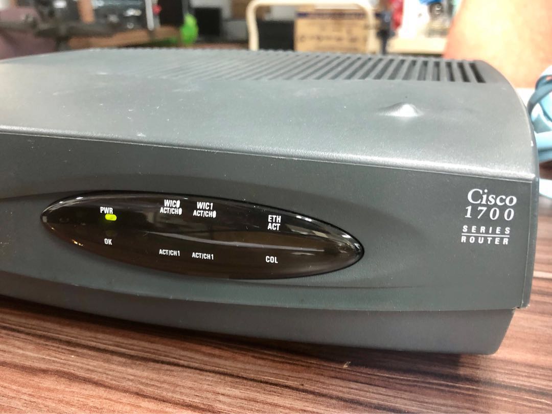 Cisco Router 1721 c/w ISDN BRI and serial WIC 1T interface, Electronics ...