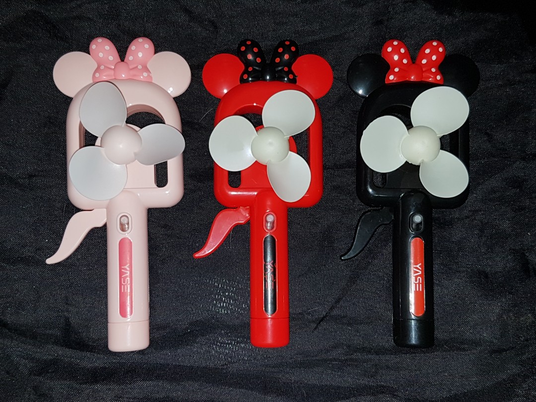Mini Fan with Water Spray - Minnie, Hobbies & Toys, Toys & Games on ...