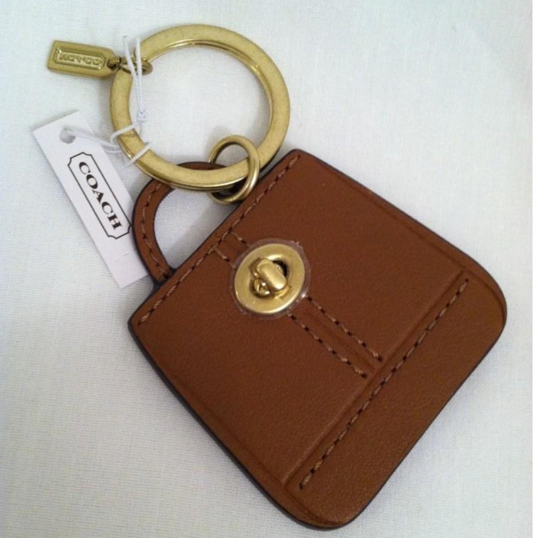 COACH PARK LEATHER BRASS TURNLOCK KEY FOB, Women's Fashion, Bags ...