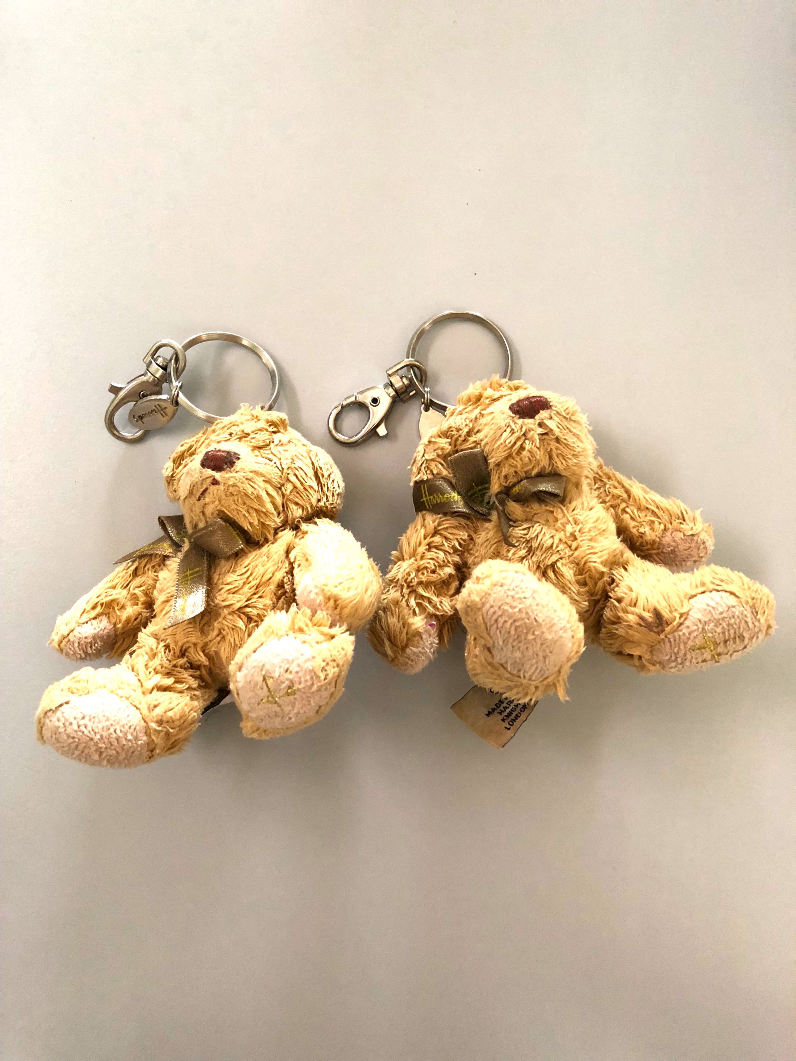 Harrods Keychain, Everything Else, Others on Carousell