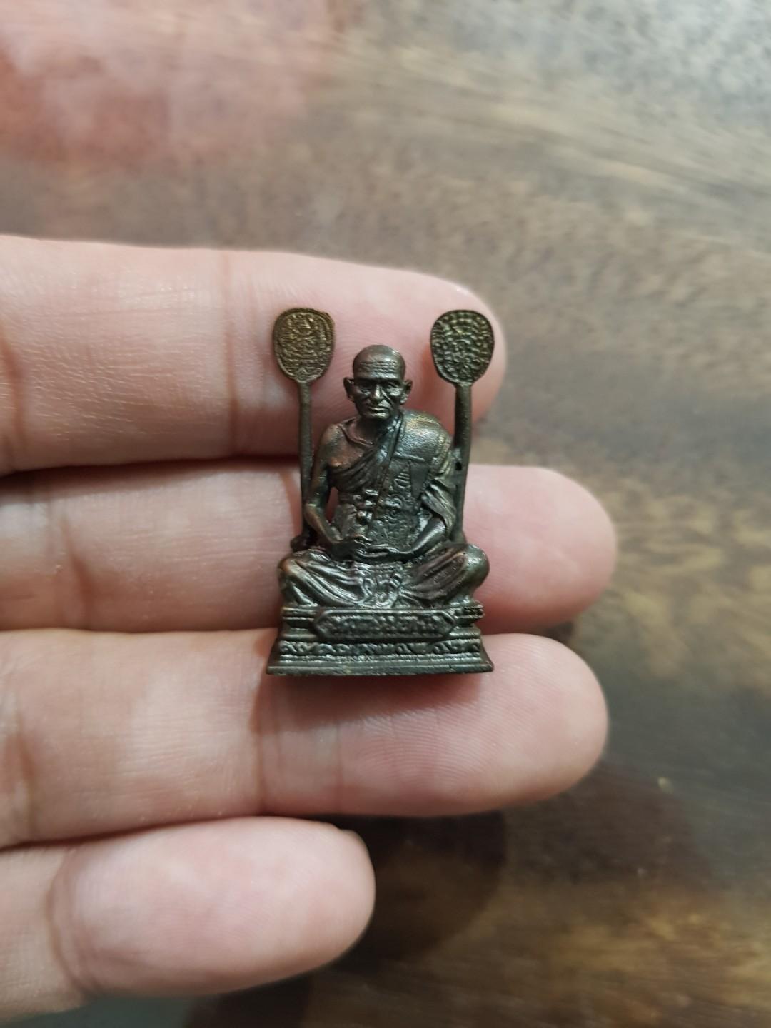 Lp ngern, Hobbies & Toys, Memorabilia & Collectibles, Religious Items ...