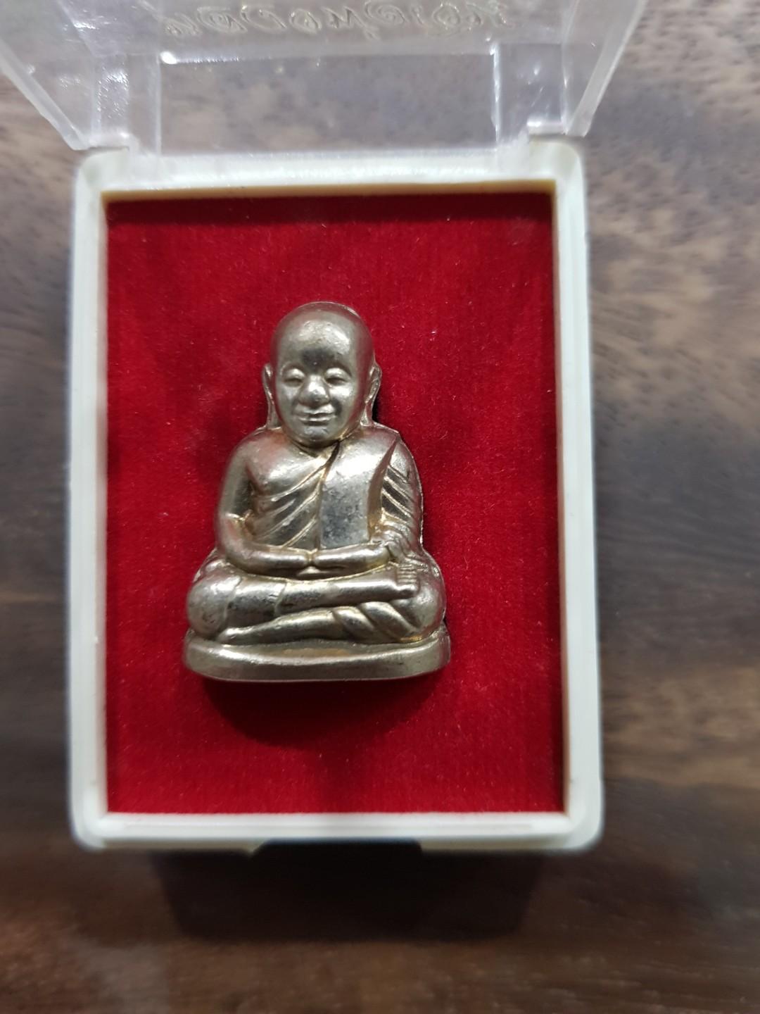 Lp ngern, Hobbies & Toys, Memorabilia & Collectibles, Religious Items ...