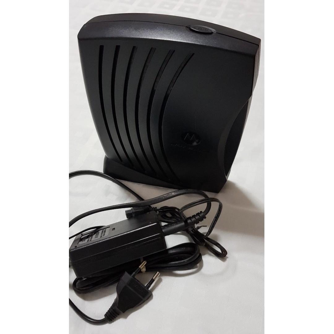 Motorola SBV5121 VoIP Cable Modem, Computers & Tech, Parts ...