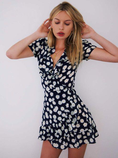 Authentic Realisation Par Valentina in Daisy, Women's Fashion, Dresses ...