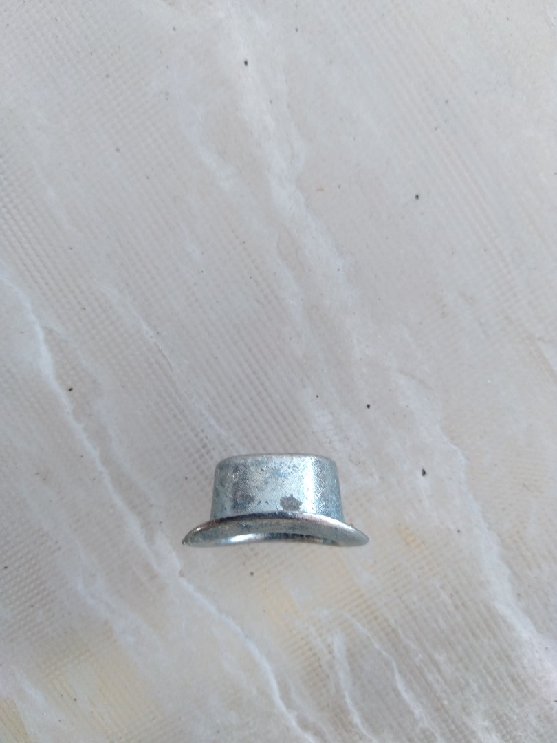 Monopoly token hat, Hobbies & Toys, Toys & Games on Carousell