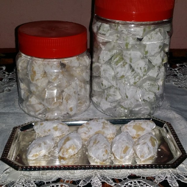QUEH MAKMUR, Food & Drinks, Homemade Bakes on Carousell
