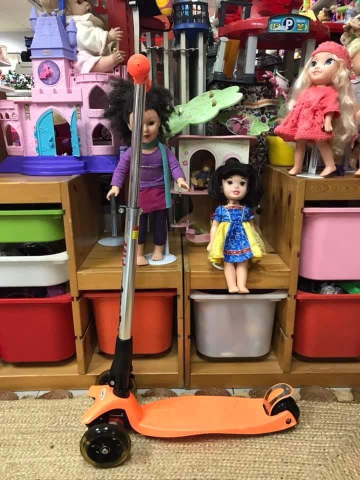 Swiss MIDUO Foldable Scooter Orange, Sports Equipment, Sports & Games ...