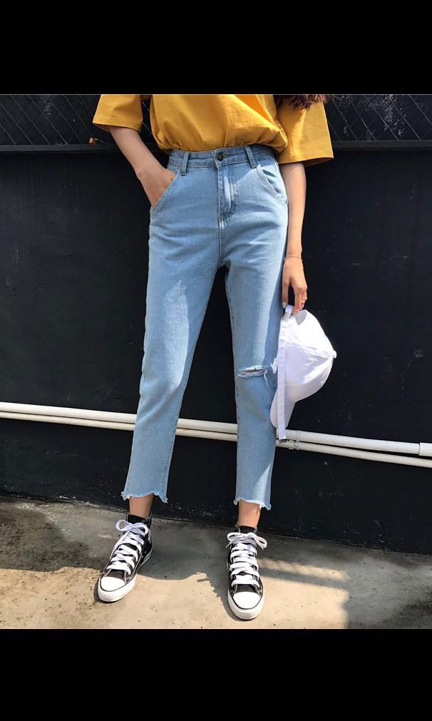 ulzzang jeans, Women's Fashion, Bottoms, Jeans & Leggings on Carousell
