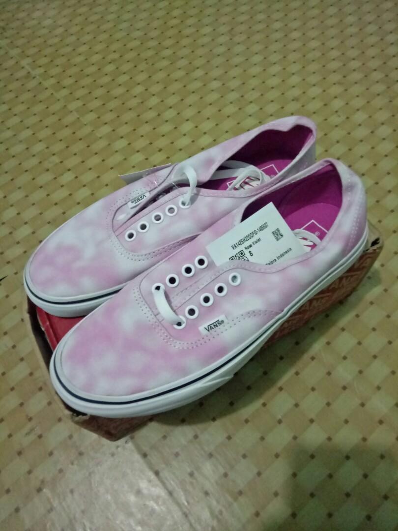 Vans authentic original, Fesyen Wanita, Sepatu di Carousell