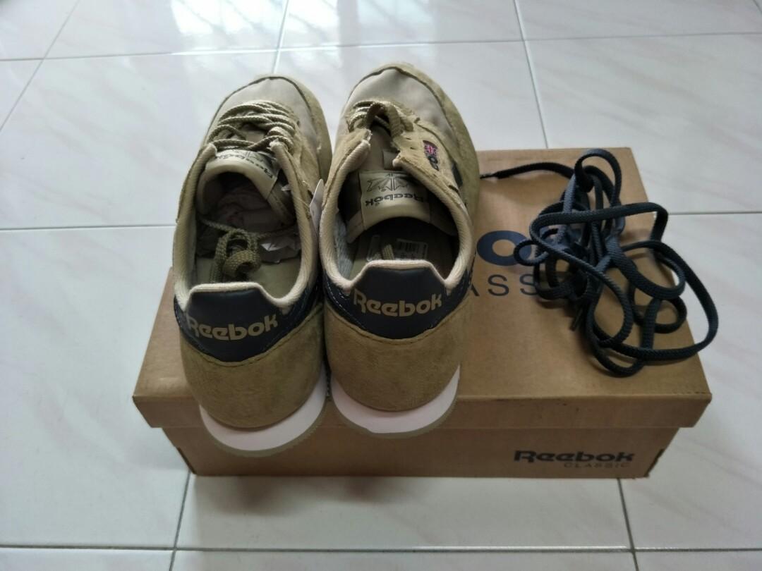Reebok London exclusive, Men's Fashion, Footwear, Sneakers on Carousell