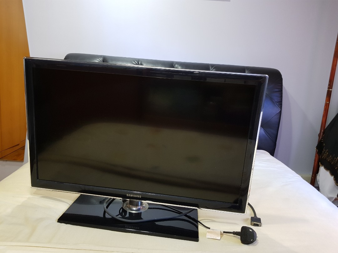 Samsung TV 30", TV & Home Appliances, TV & Entertainment, TV on Carousell