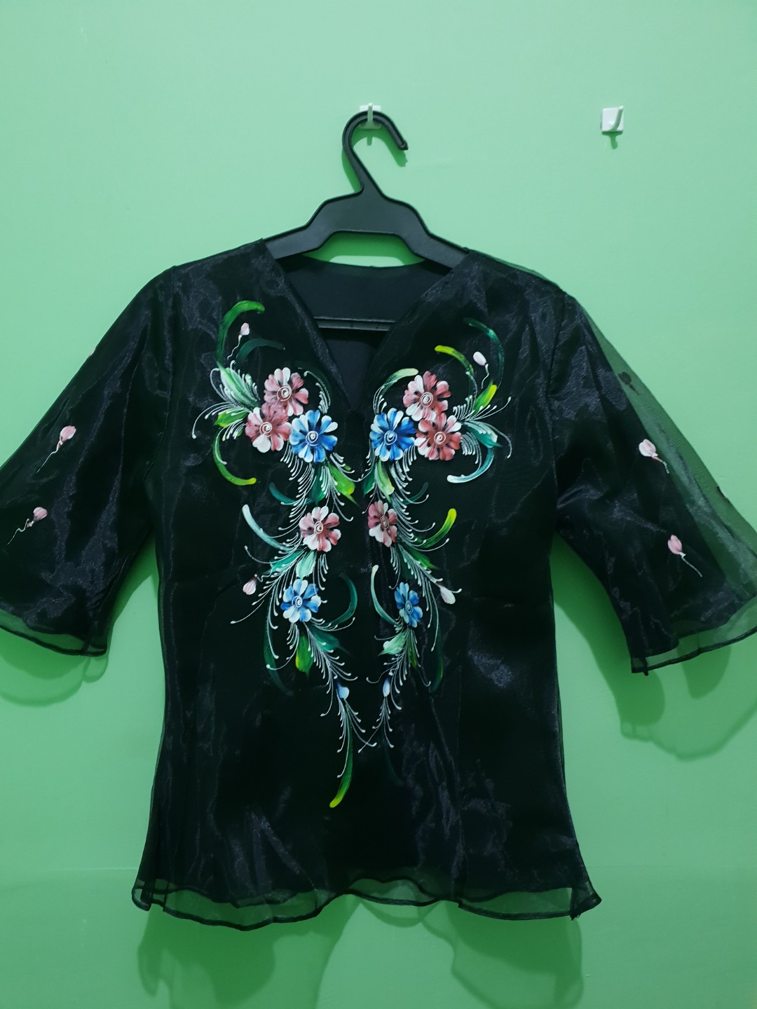 Filipiniana Top, Women's Fashion, Dresses & Sets, Traditional & Ethnic ...