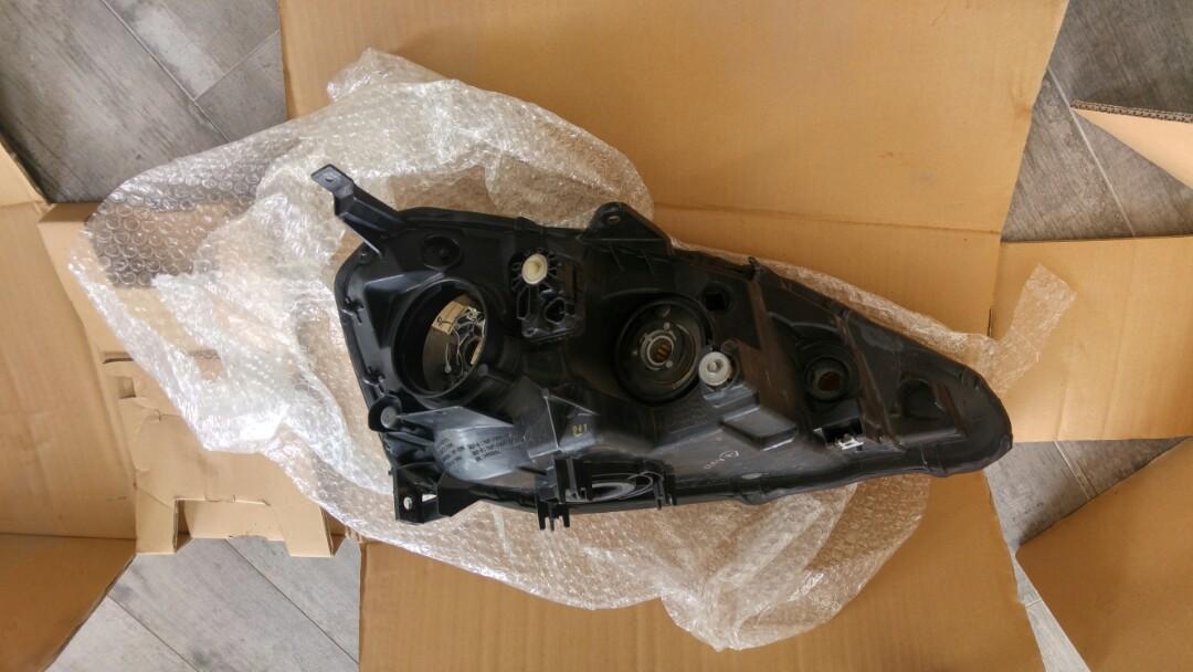 Honda Integra DC5 Type R Headlight Casing, Car Accessories, Electronics ...