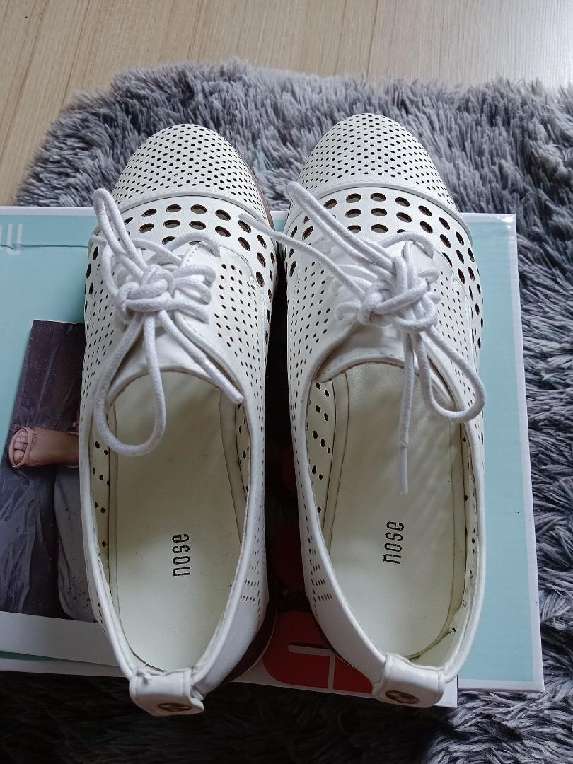 Promo A : Nose oxford white shoes, Women's Fashion, Footwear, Sneakers ...
