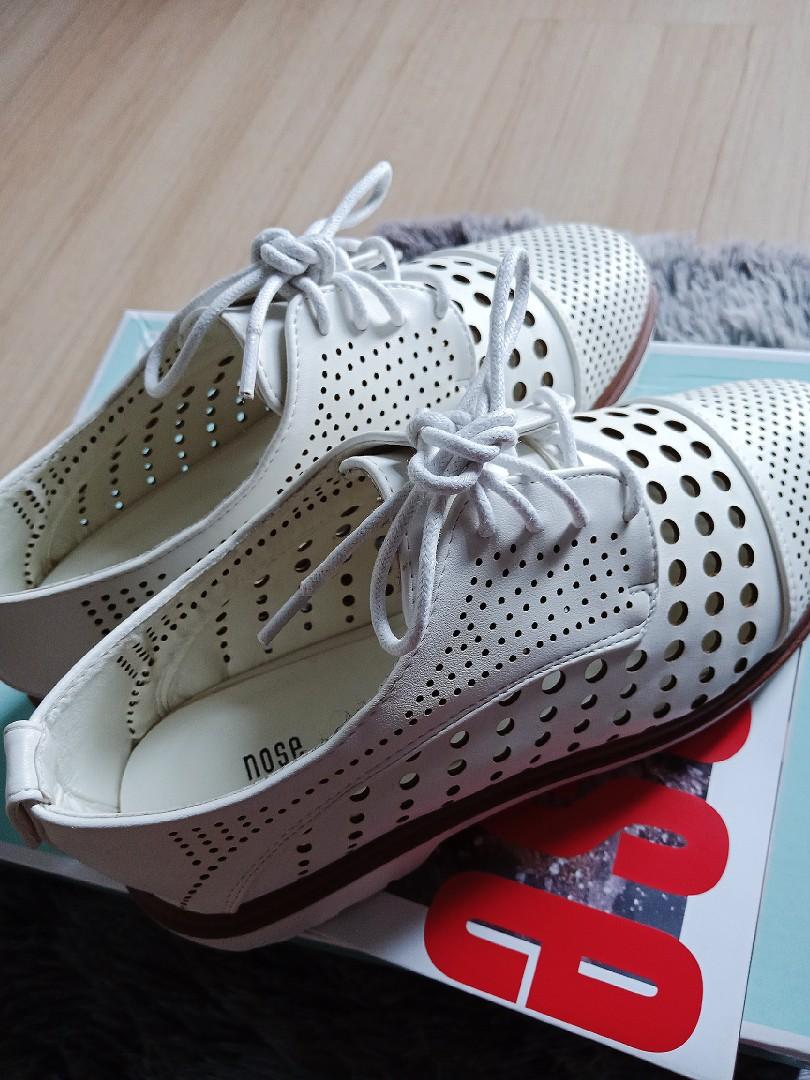 Promo A : Nose oxford white shoes, Women's Fashion, Footwear, Sneakers ...