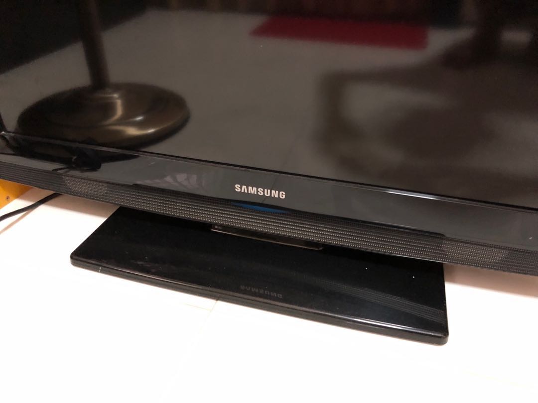Samsung 32 inch TV, TV & Home Appliances, TV & Entertainment, TV on ...
