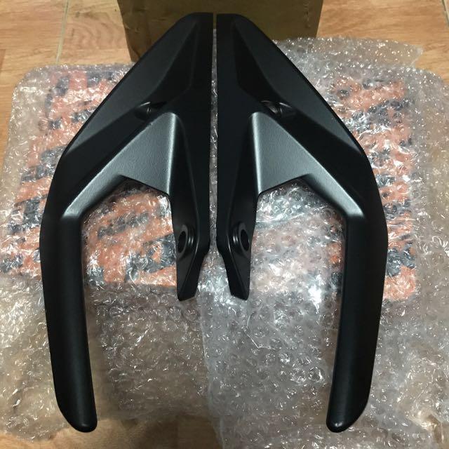 DUKE 2017 Pillion Grab Handle Set, Motorcycles, Motorcycle Accessories ...
