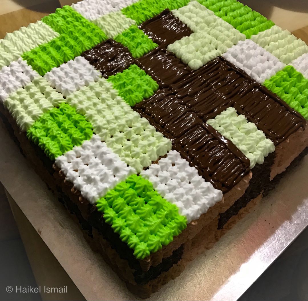 Minecraft Cake, Food & Drinks, Homemade Bakes on Carousell