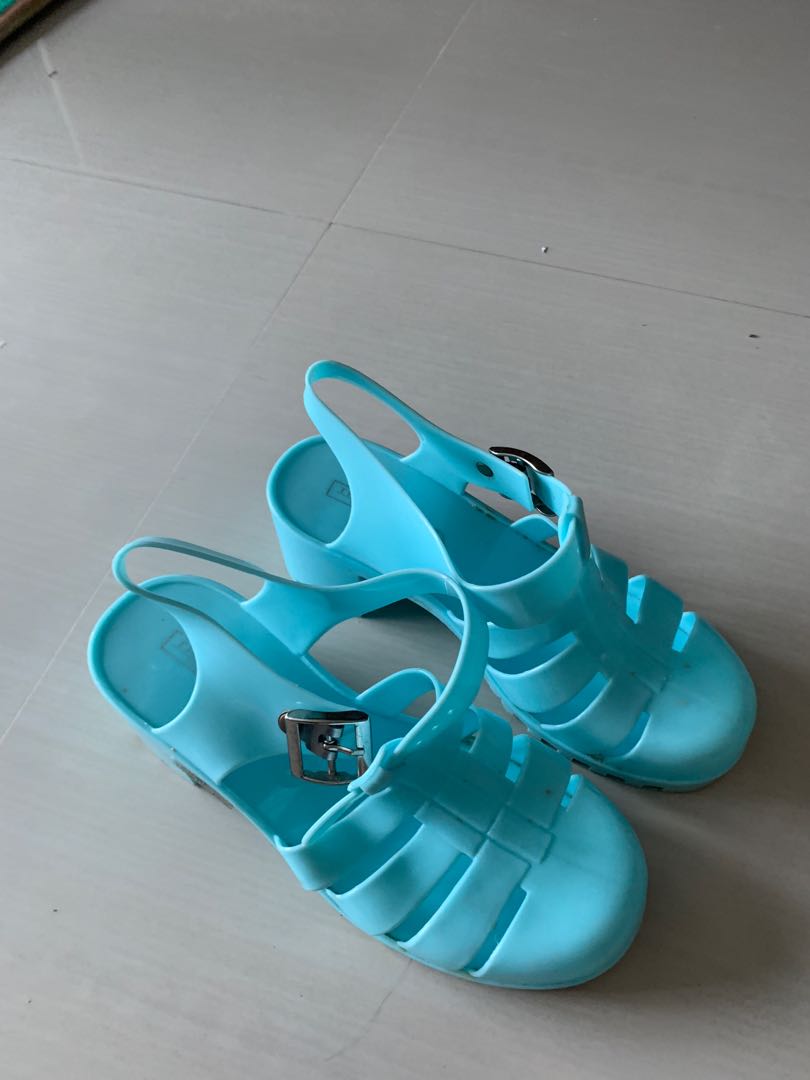Women plastic Sandals, Women's Fashion, Footwear, Sandals on Carousell