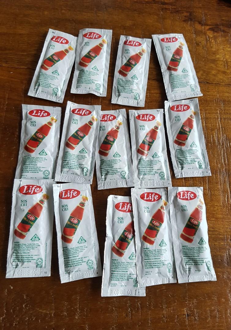 Life Chilli Sauce (10g) 14 packets, Food & Drinks, Packaged & Instant ...