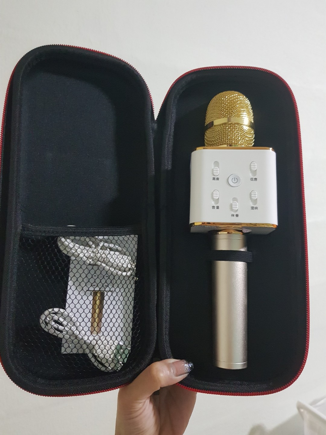 Portable microphone, Audio, Microphones on Carousell