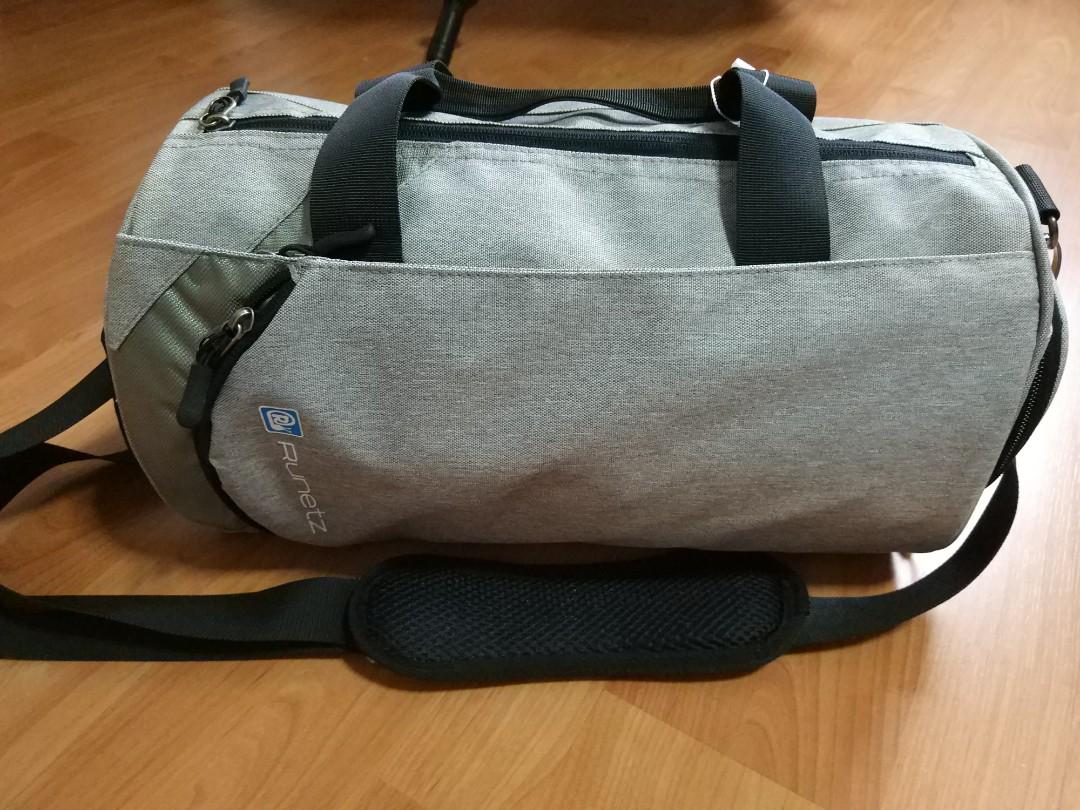 Runetz Gym bag, Sports Equipment, Exercise & Fitness, Cardio & Fitness ...