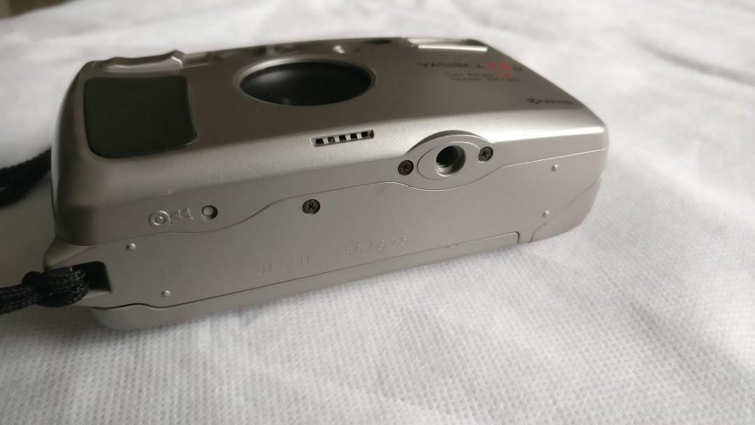 Yashica T5D, Photography, Cameras on Carousell