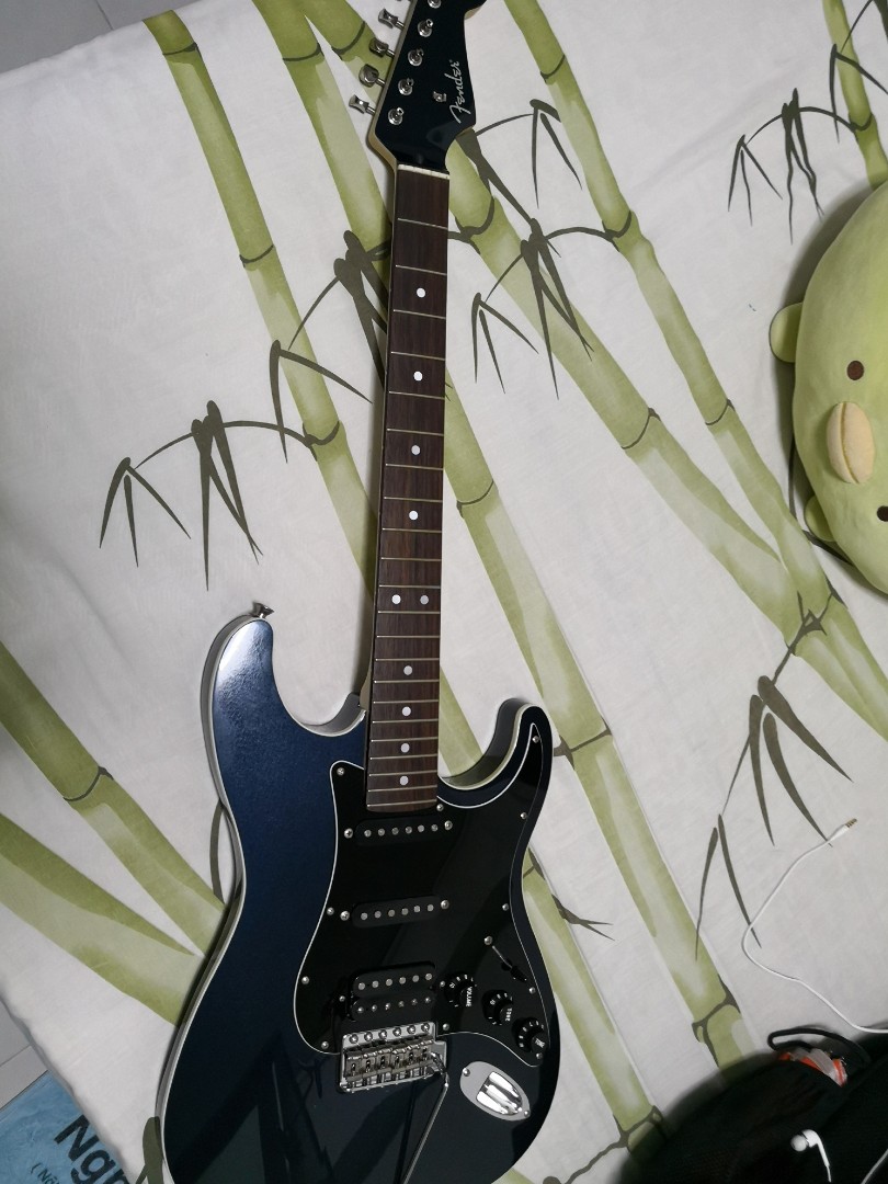 Fender Stratocaster Aerodyne, Hobbies & Toys, Music & Media, Musical ...